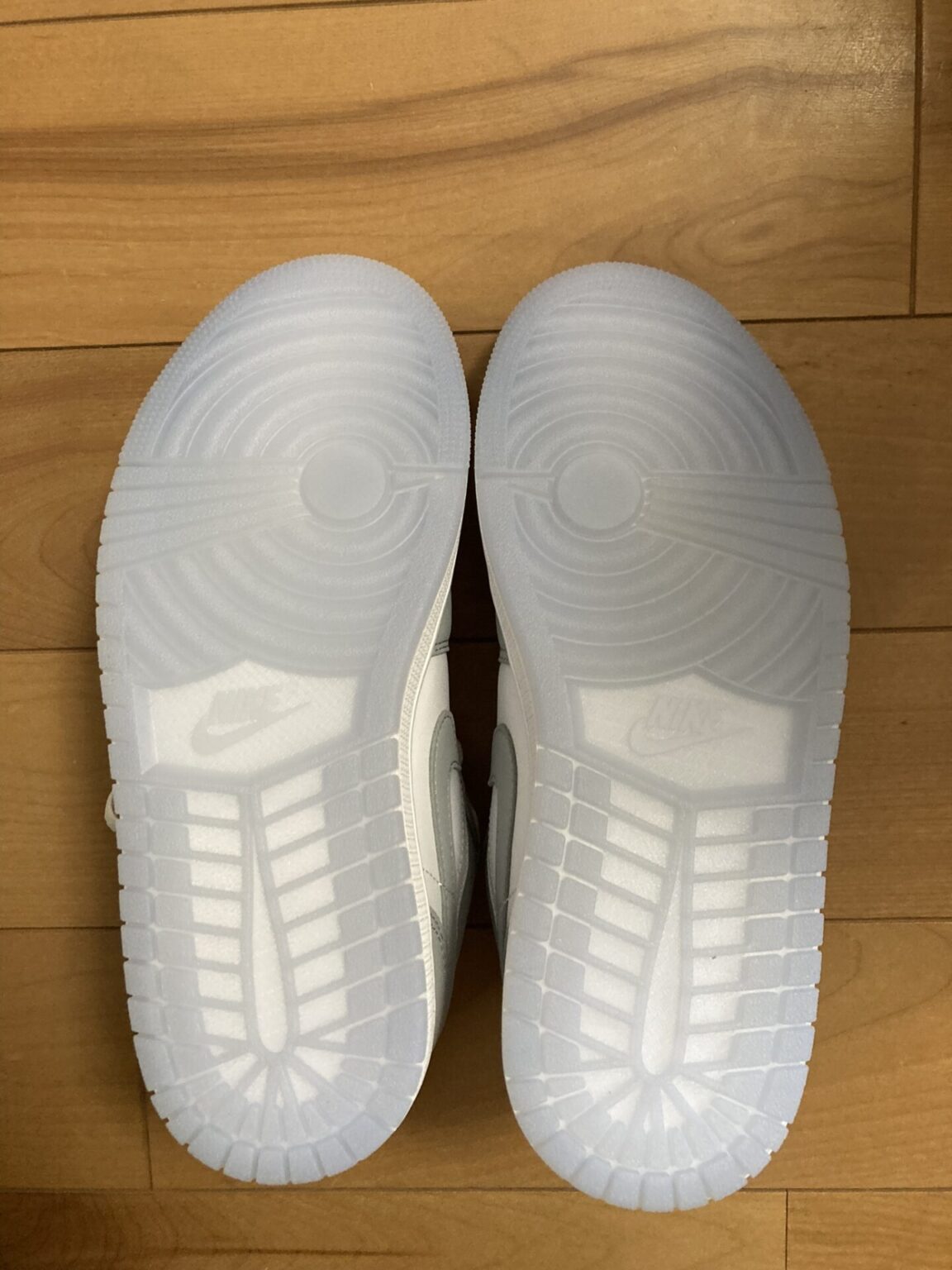 【履いてみた】エアジョーダン1lowウルフグレーはダサい？サイズ感は？疲れる？ | smile